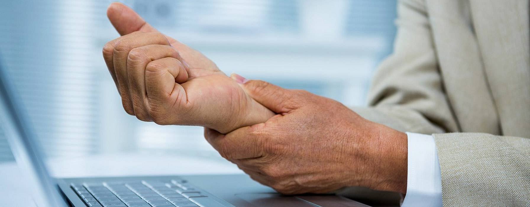 Prendre soin de ses articulations après 60 ans Prendre soin de ses articulations après 60 ans